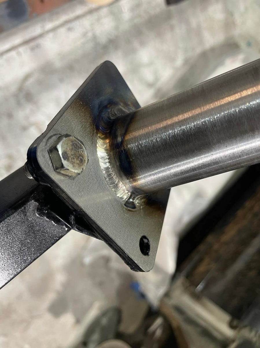 4-Point Half Roll Cage Nissan Skyline R34 CAMS – Subroza Race Chassis